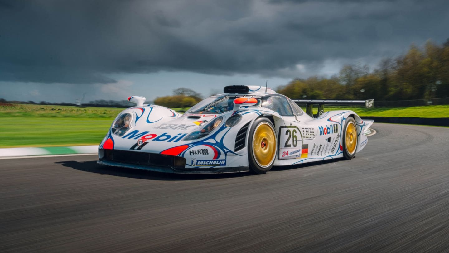 Los Porsche 911 históricos causan sensación en Goodwood - REVISTA AUTOSMAS