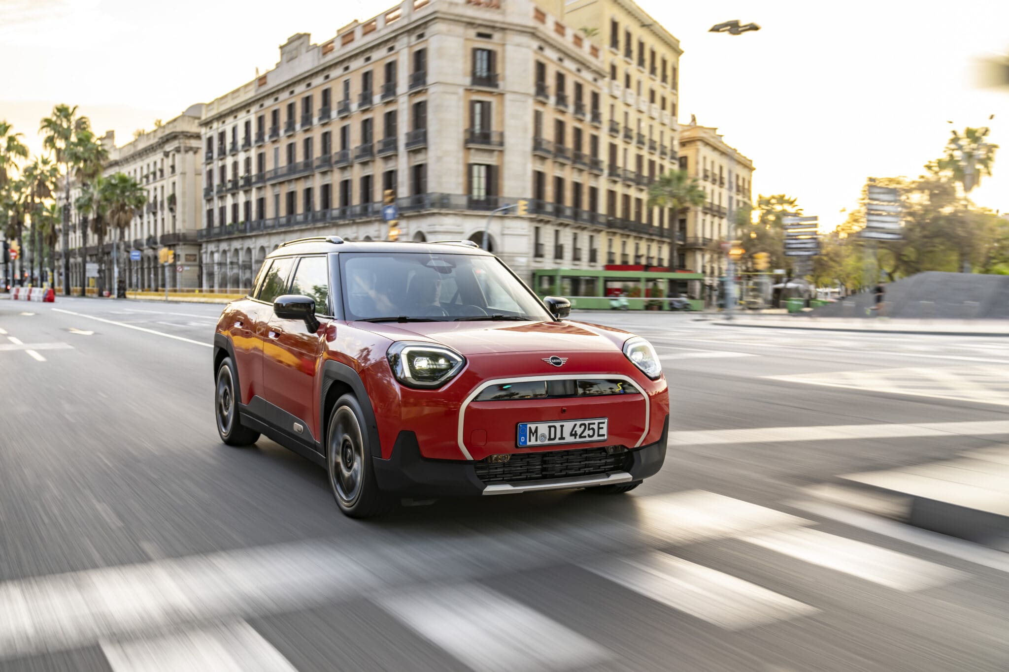 MINI presenta dos estrenos mundiales en el Salón de París - REVISTA ...