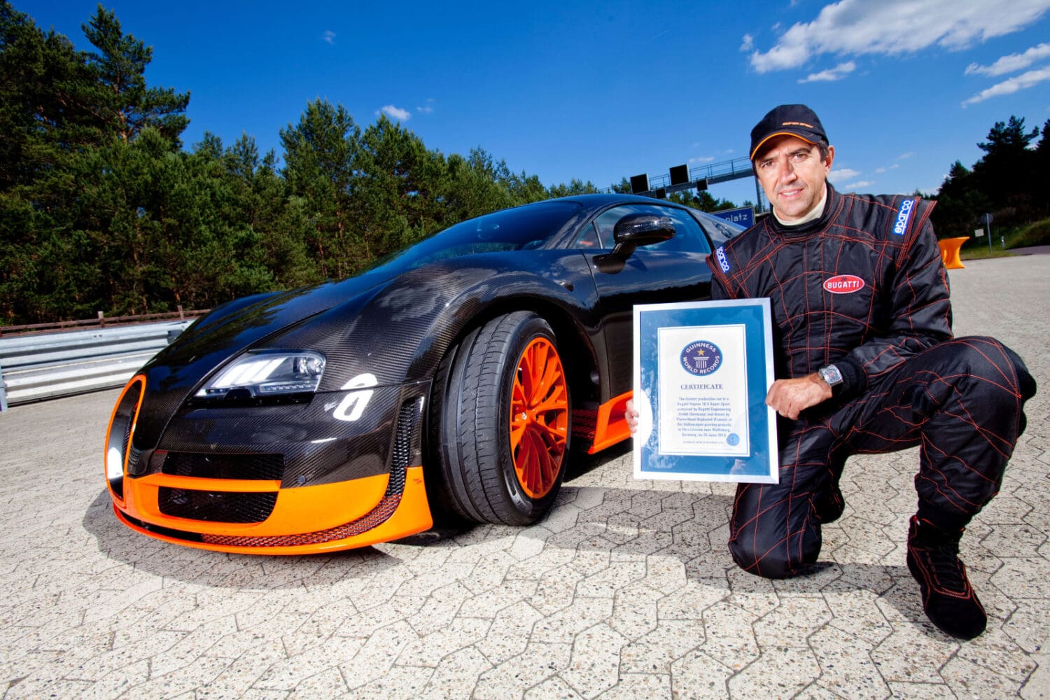 Bruno Spengler asume el papel de Pierre-Henri Raphanel como Bugatti ...
