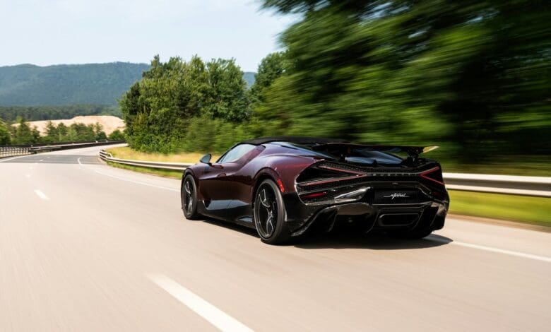 La rigurosa evaluación de calidad detrás de cada Bugatti W16 Mistral ...