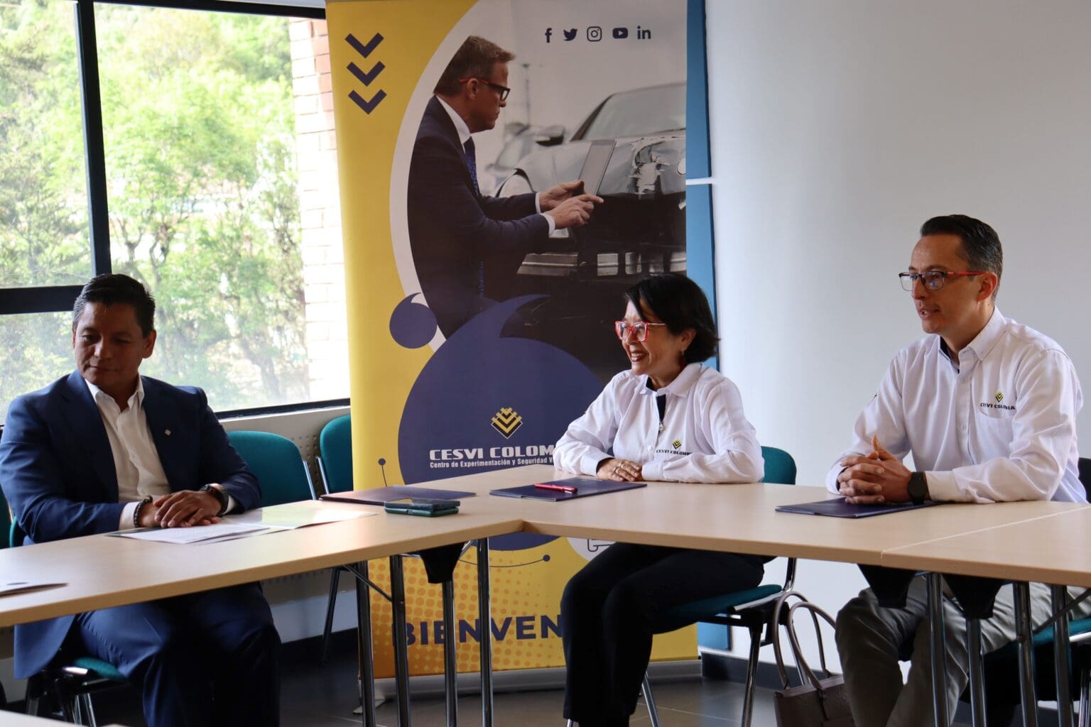 Cesvi Colombia y la Universidad de América sellan alianza para integrar ...